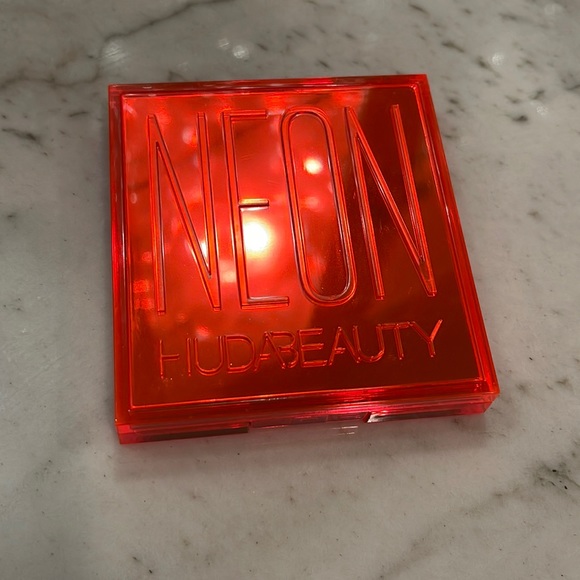 HUDA BEAUTY | Makeup | Copy Huda Beaty Neon Pallet | Poshmark